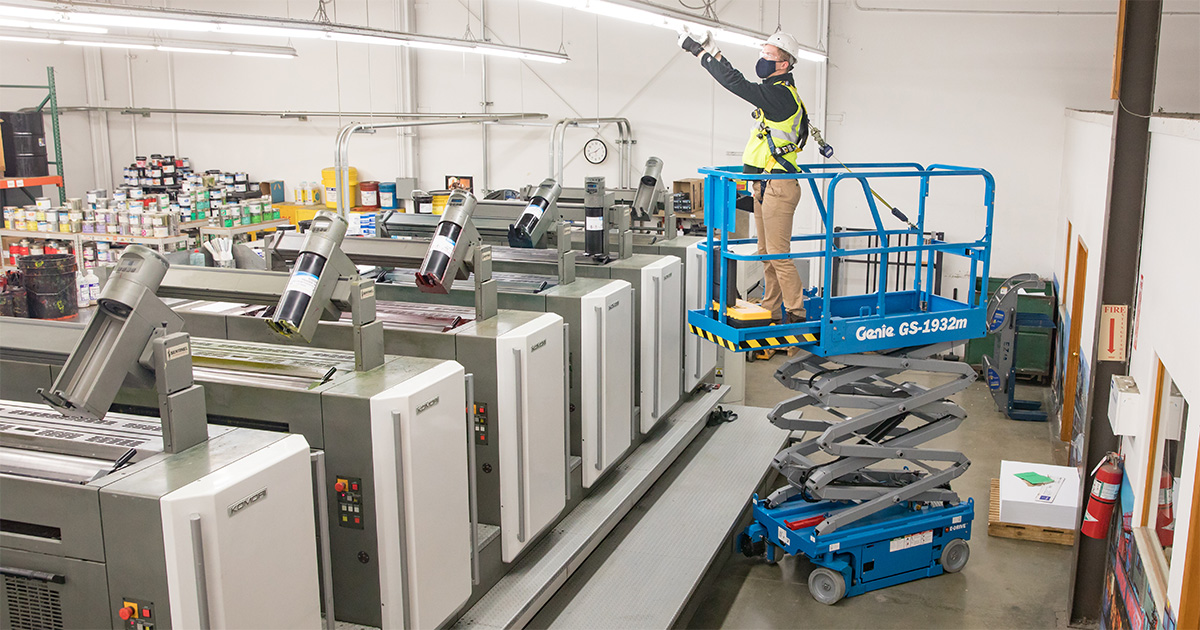 Slab Scissor Lifts | Electric Scissor Lifts | Genie